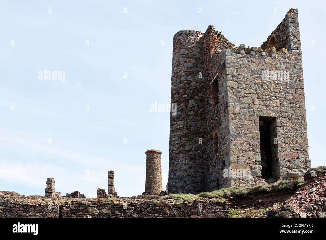 Ruins at Wheal Coates tin mine, near St. Agnes, North Coast of Cornwall ...