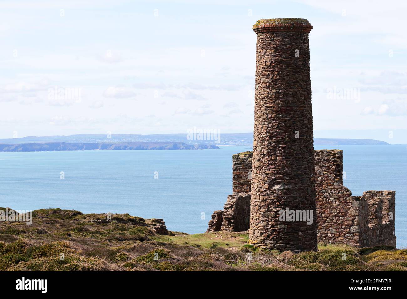Ruins at Wheal Coates tin mine, near St. Agnes, North Coast of Cornwall ...
