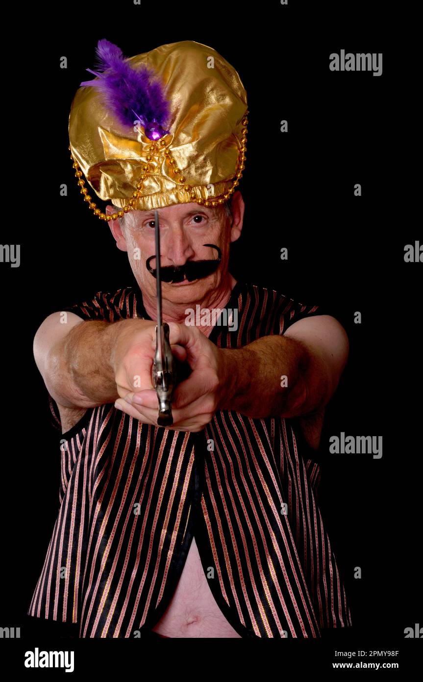 An elder sultan or sheik isolated over black Stock Photo - Alamy