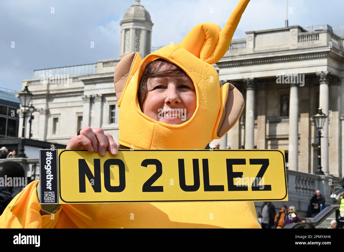 Ulez extension hi-res stock photography and images - Alamy