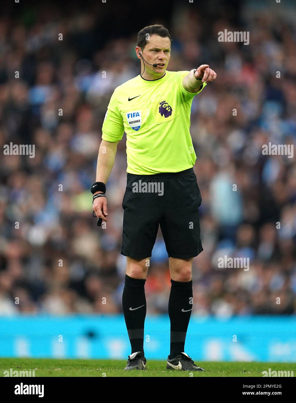Referee Darren England during the Premier League match at the Etihad ...