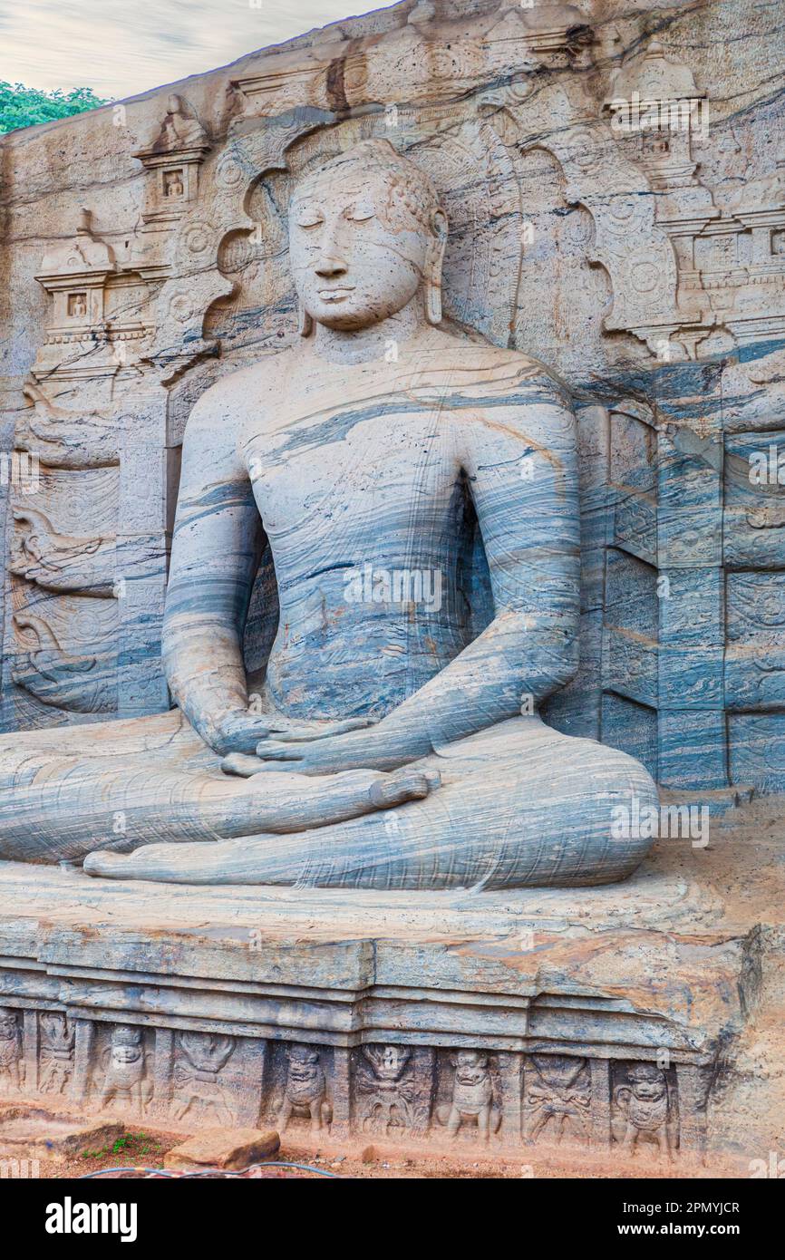 Unique monolith Buddha statue in Polonnaruwa temple Stock Photo - Alamy