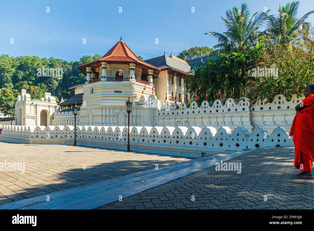 Temple of the tooth in Kandy, Sri Lanka Stock Photo - Alamy