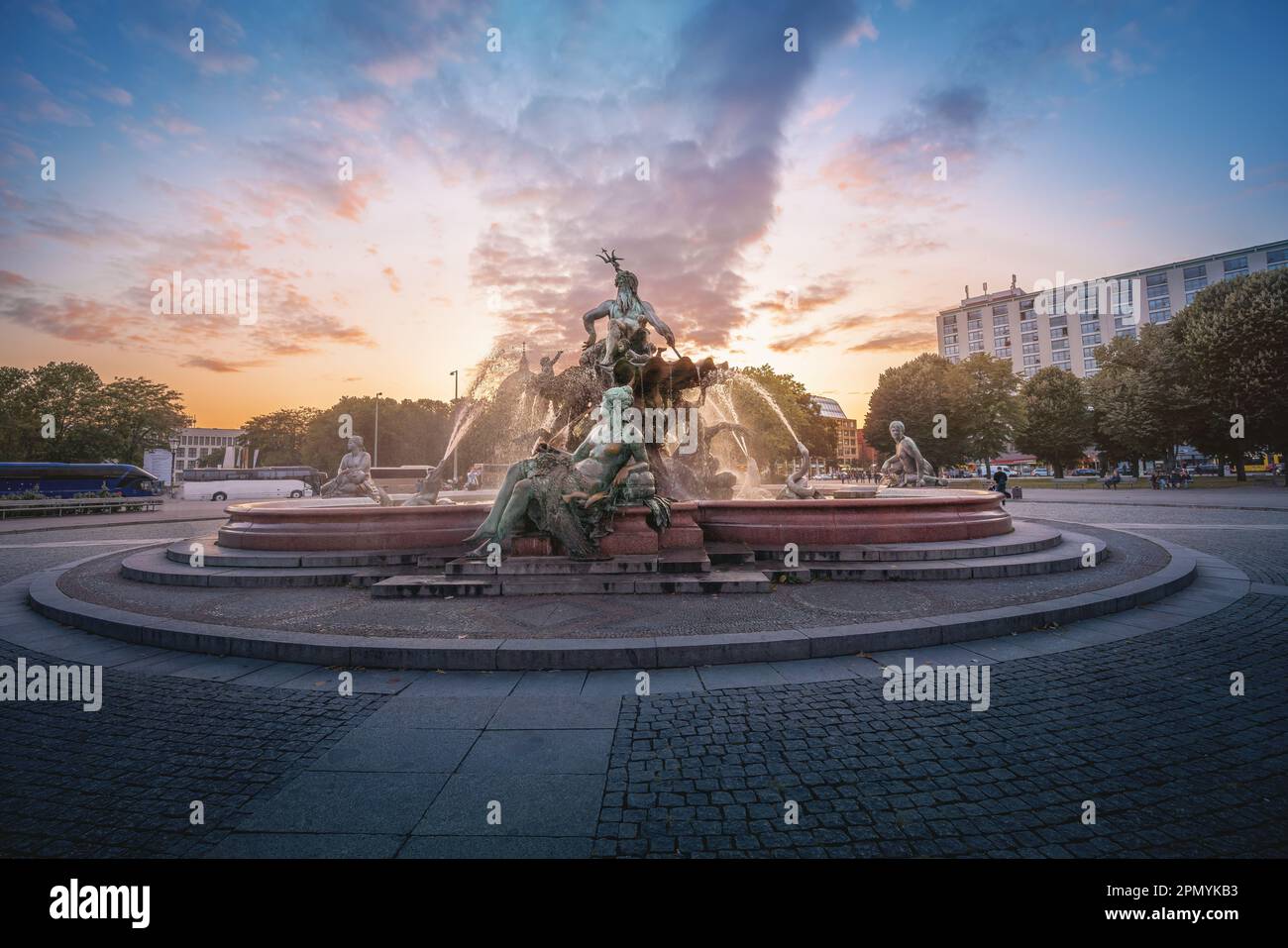 Neptune Fountain at sunset - Berlin, Germany Stock Photo - Alamy