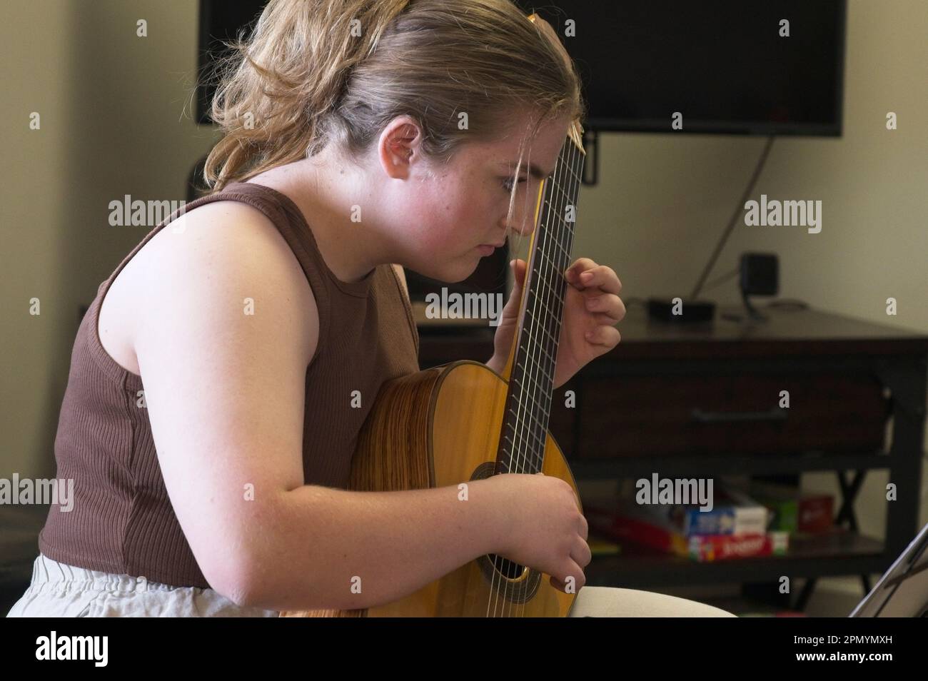 USA; April 15. 2023:The guitar Studios of Aaron Kunk, Jan Marie Laman ...