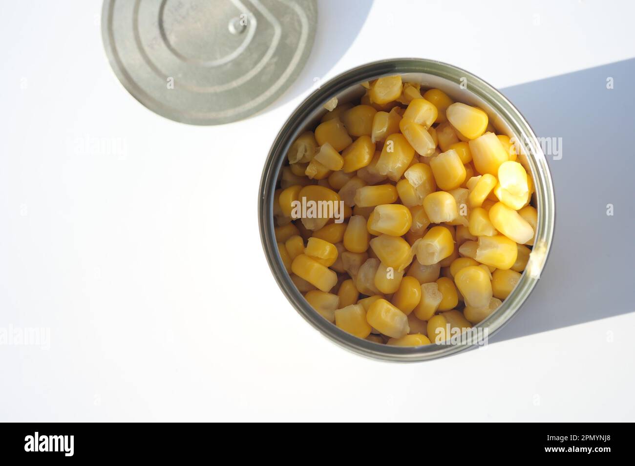 canned sweet corn close up Stock Photo - Alamy
