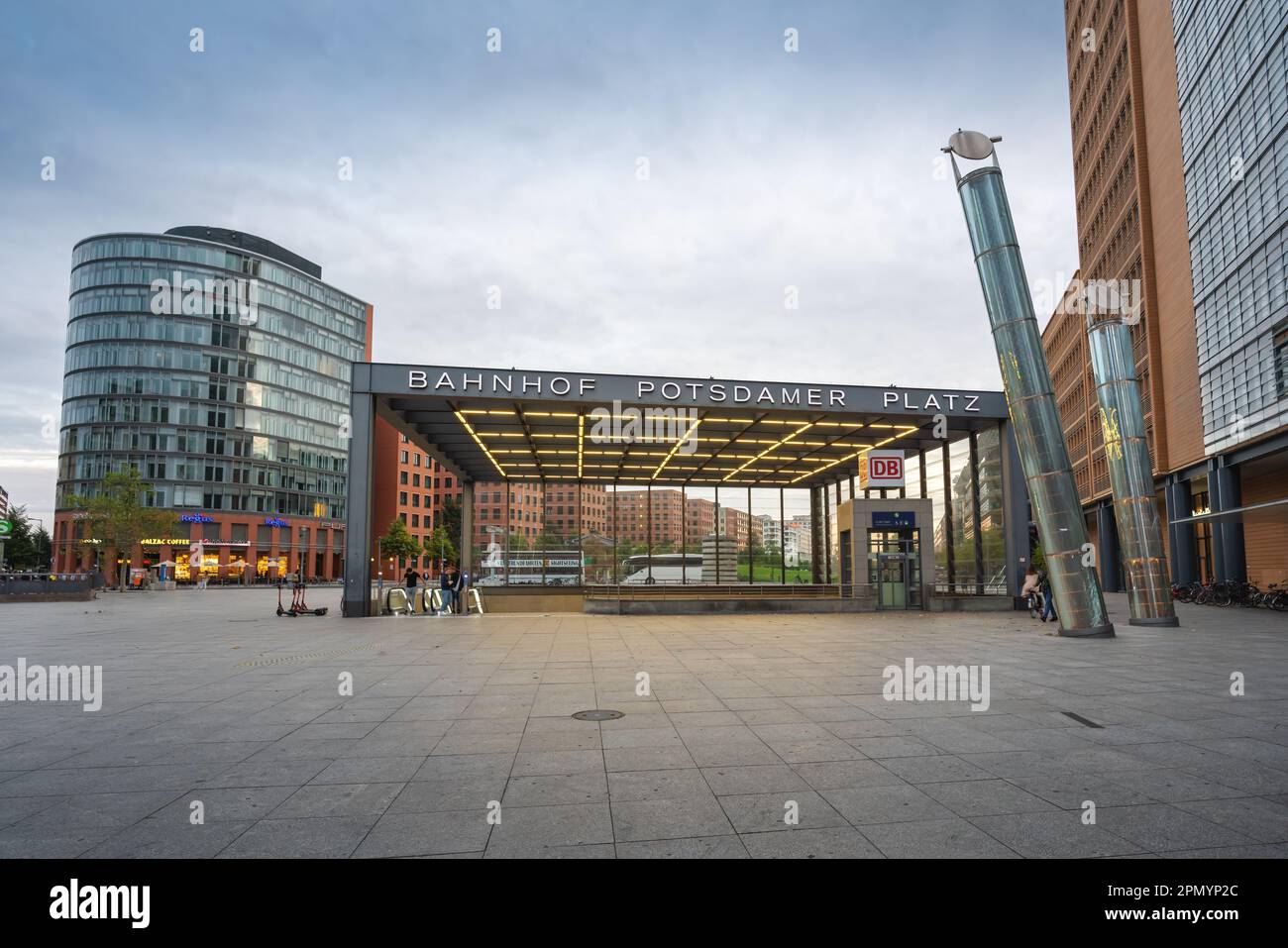 Train station potsdamer platz berlin hi-res stock photography and ...