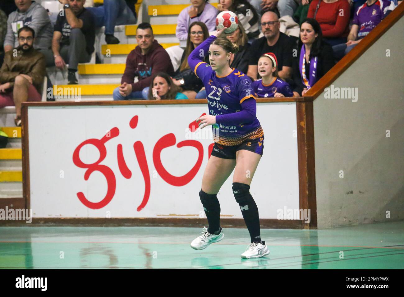 Mina novovic hi-res stock photography and images - Alamy