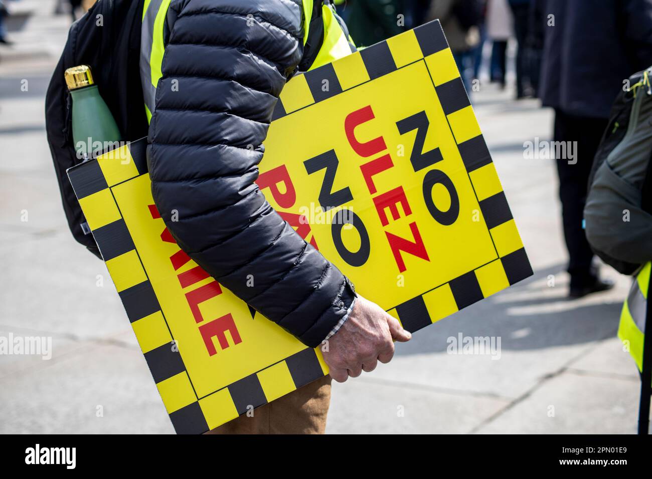 15 minute city protest hi-res stock photography and images - Alamy
