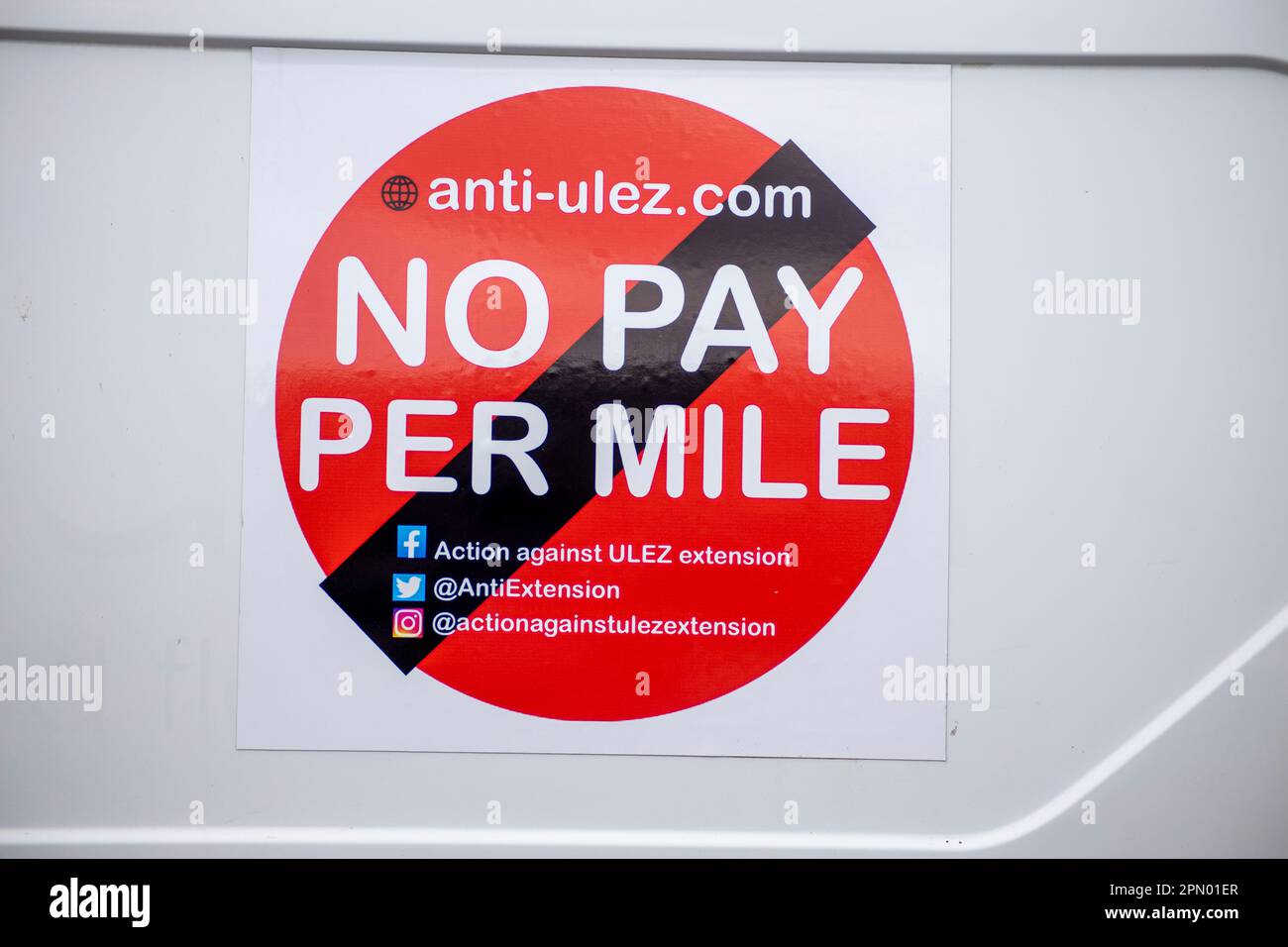 15 minute city protest hi-res stock photography and images - Alamy