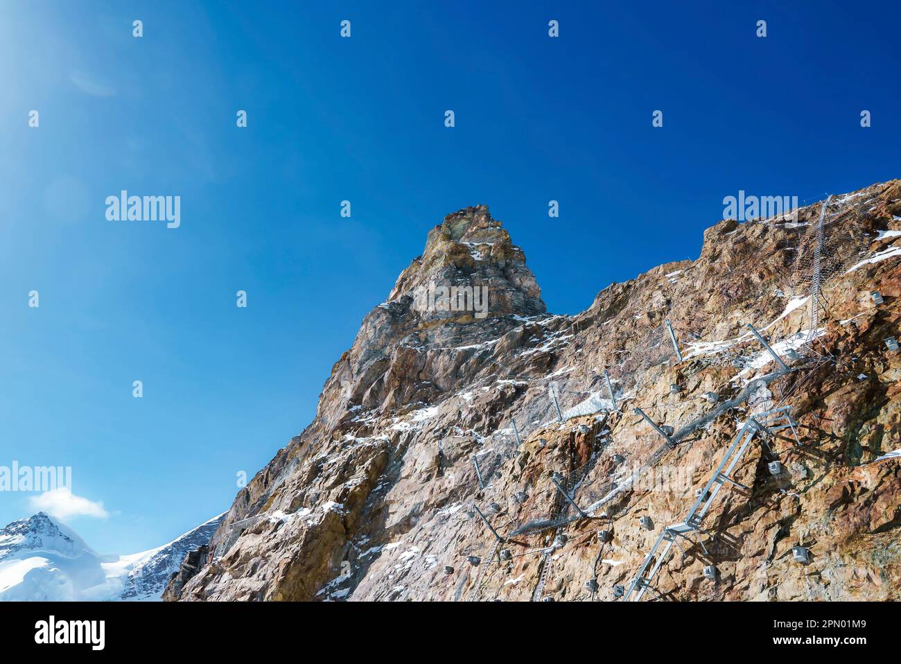 Day built structure outdoors mountain peak hi-res stock photography and ...