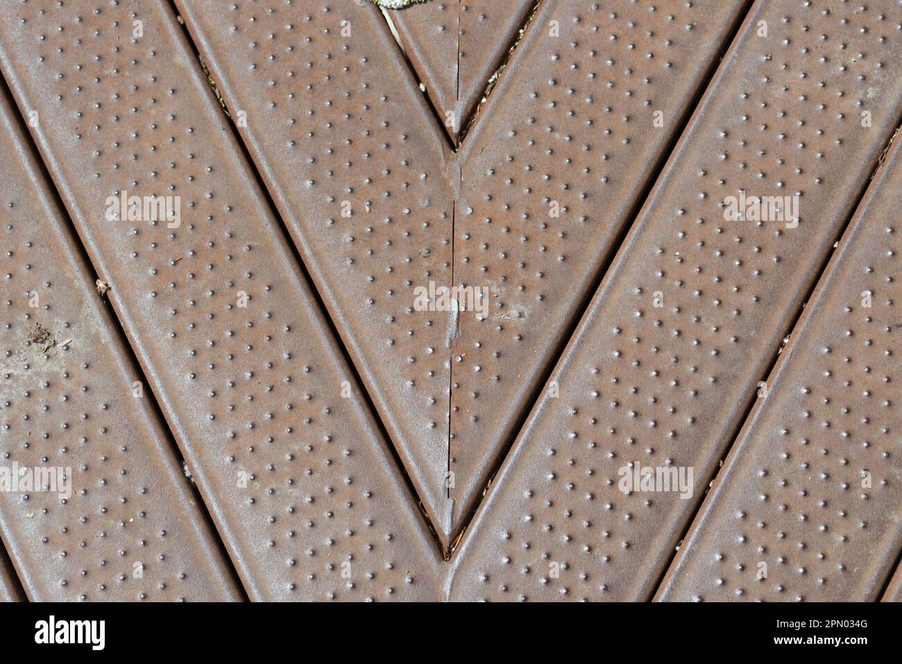metal pavement with anti slip texture pattern Stock Photo - Alamy
