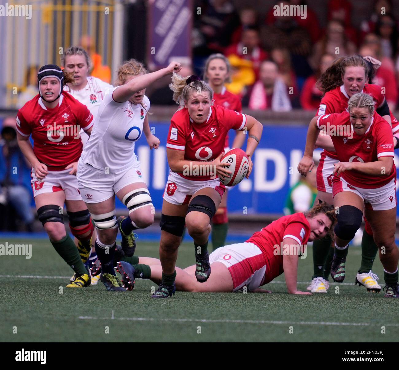 Cardiff,UK, 15 Apr 2023 Alex Callender (Wales) (C) breaks away during ...