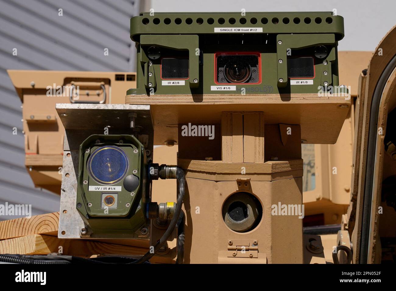 Hensoldt defence hi-res stock photography and images - Alamy