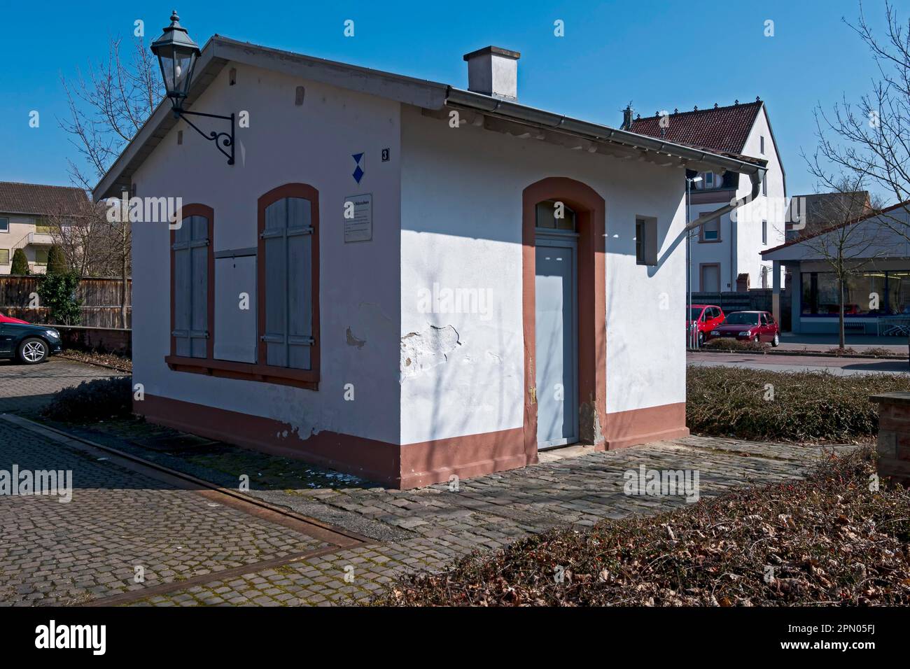 Octroi building hi-res stock photography and images - Alamy