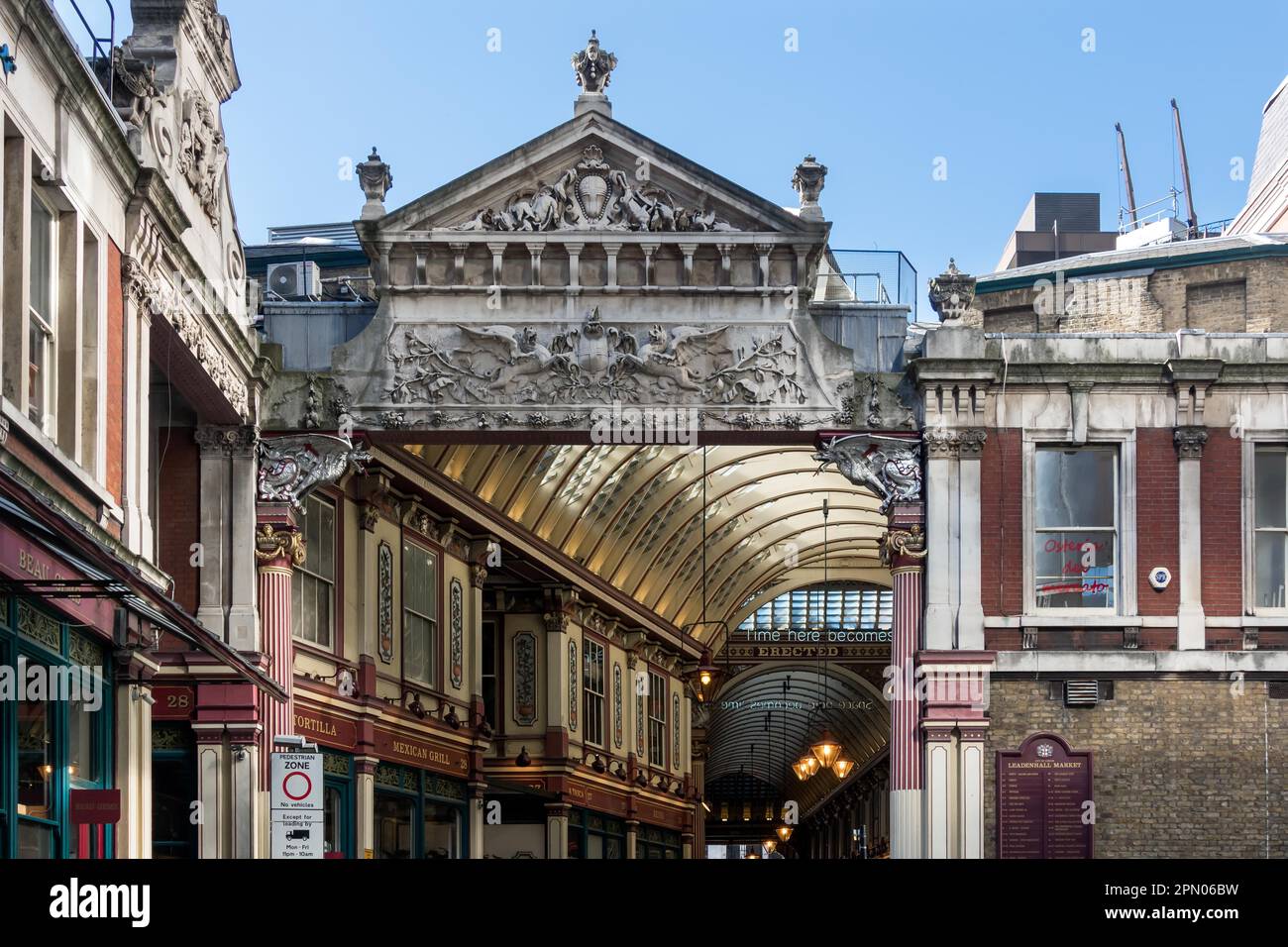 The leadenhall building view hi-res stock photography and images - Alamy