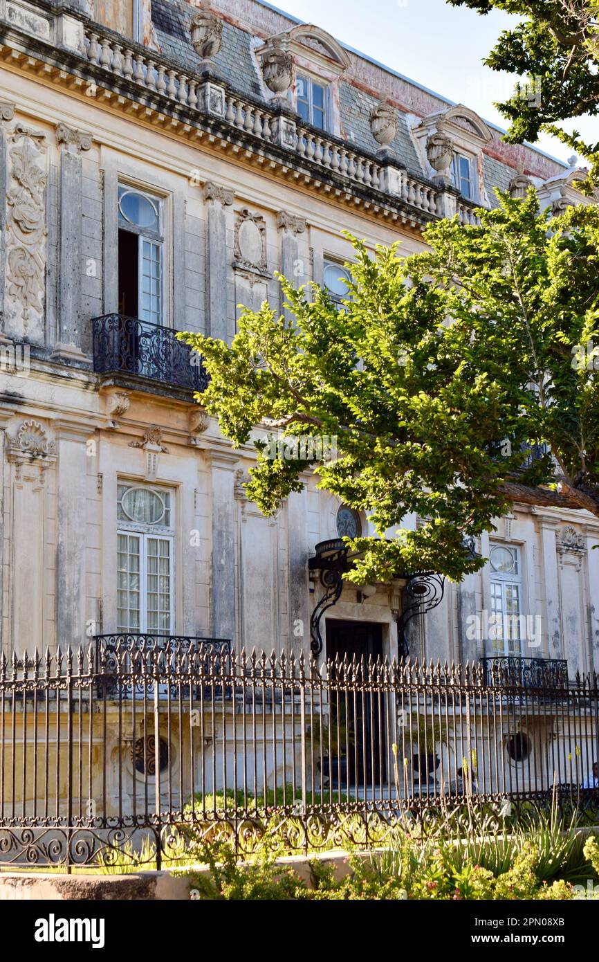 Twin mansions hi-res stock photography and images - Alamy