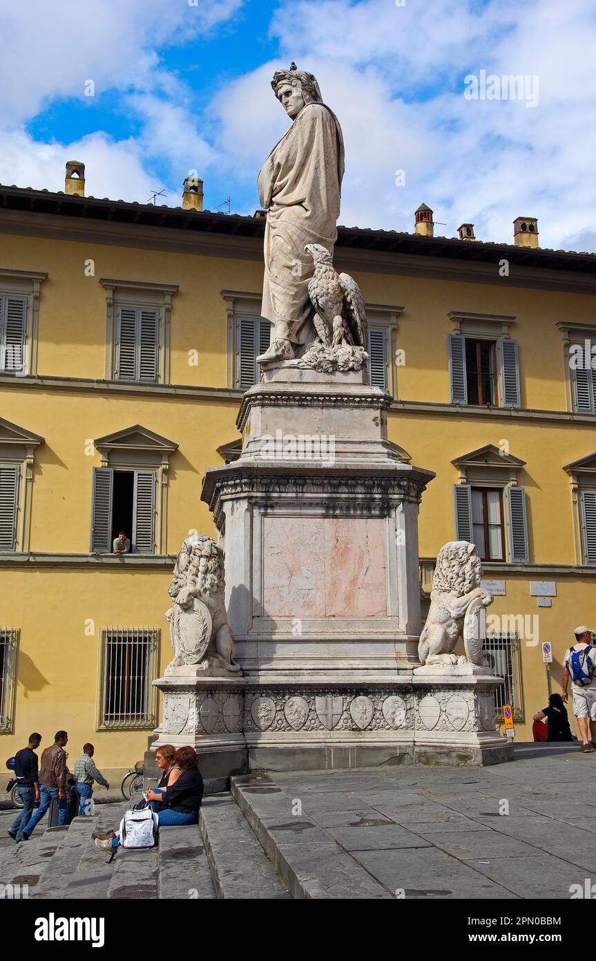Dante Alighieri Statue, Santa Croce Square, Piazza di Santa Croce ...