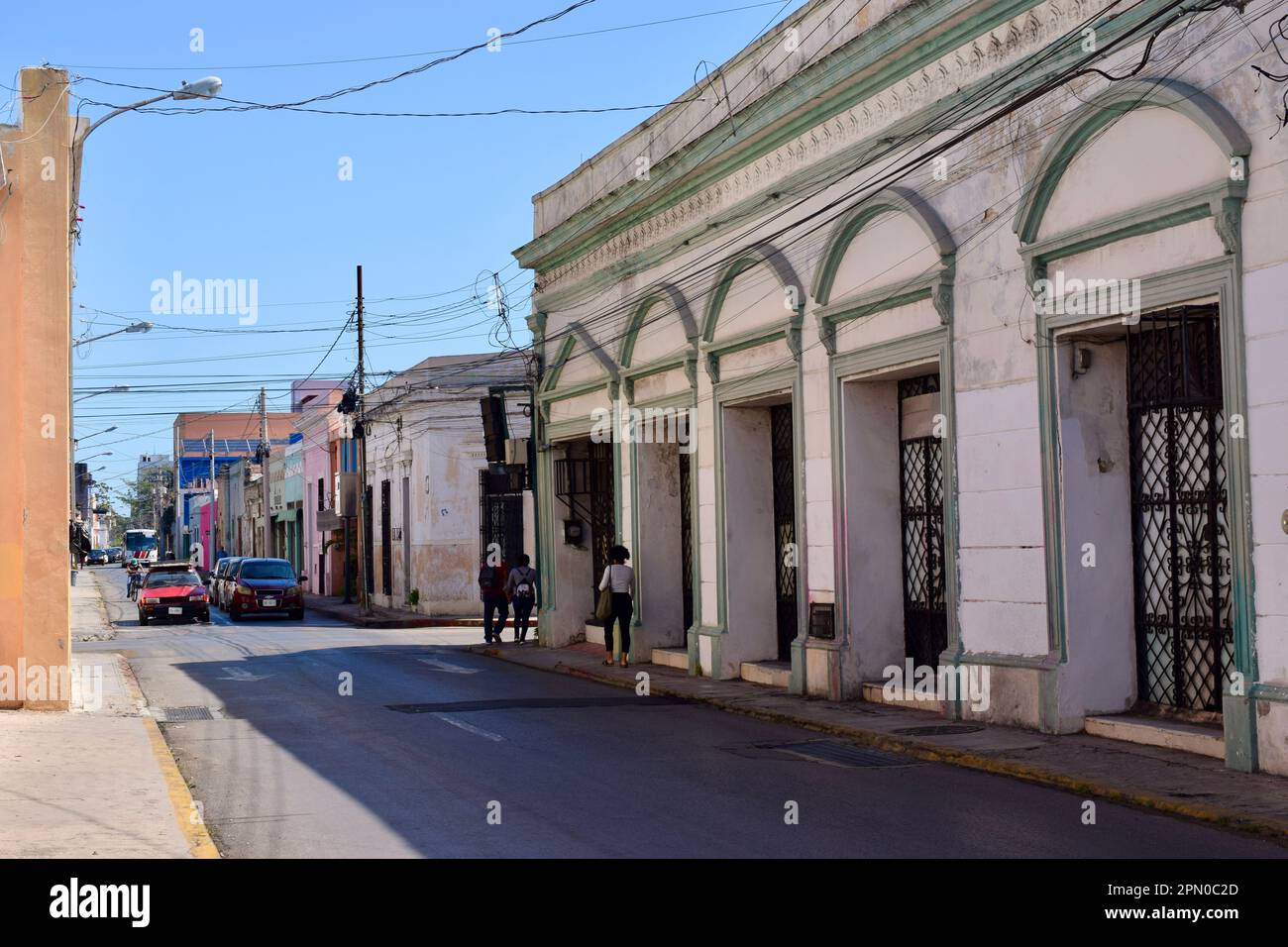A street in the historic city of Merida, Yucatan, Mexico Stock Photo ...