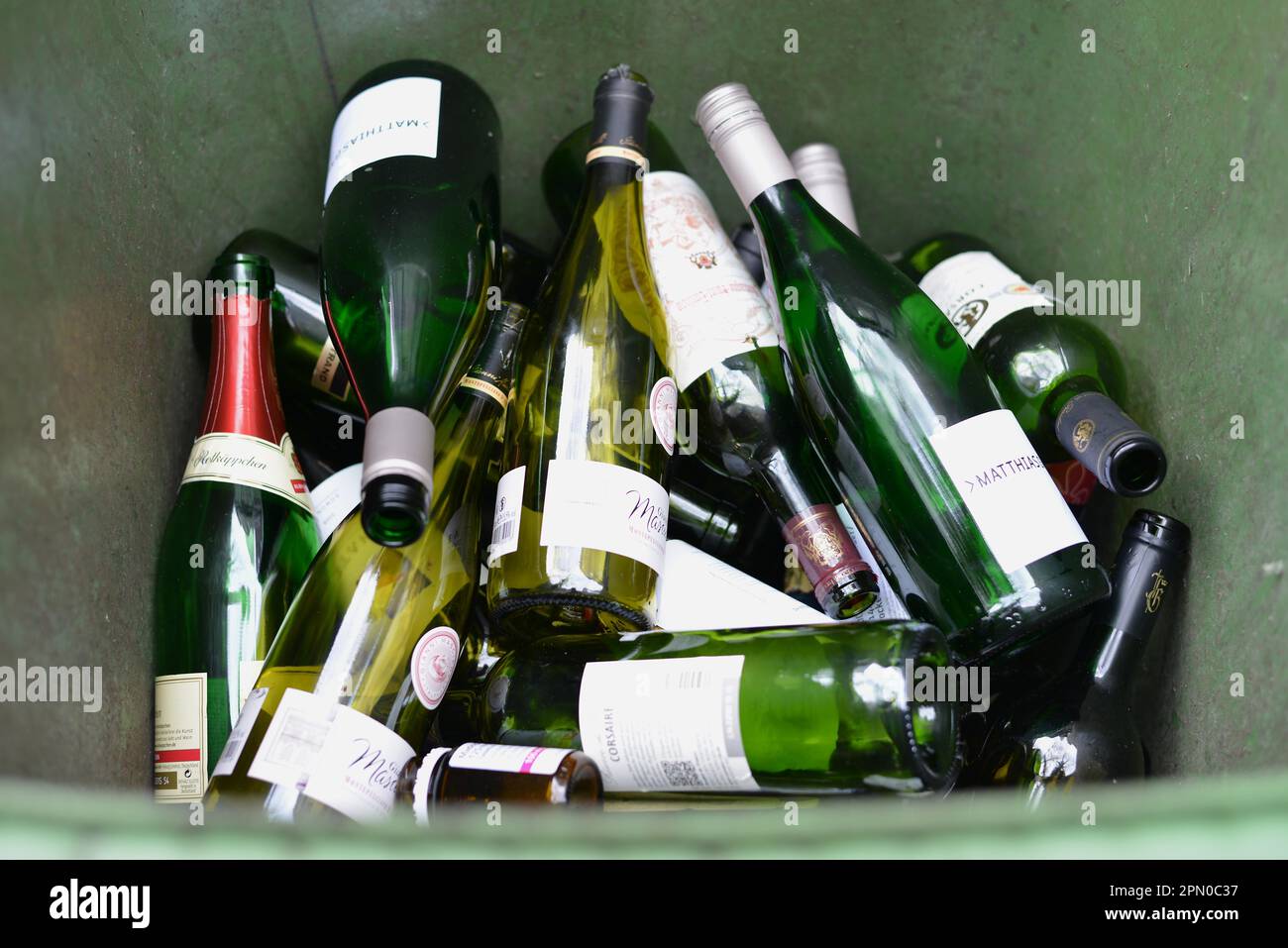 Glass dustbin hi-res stock photography and images - Alamy