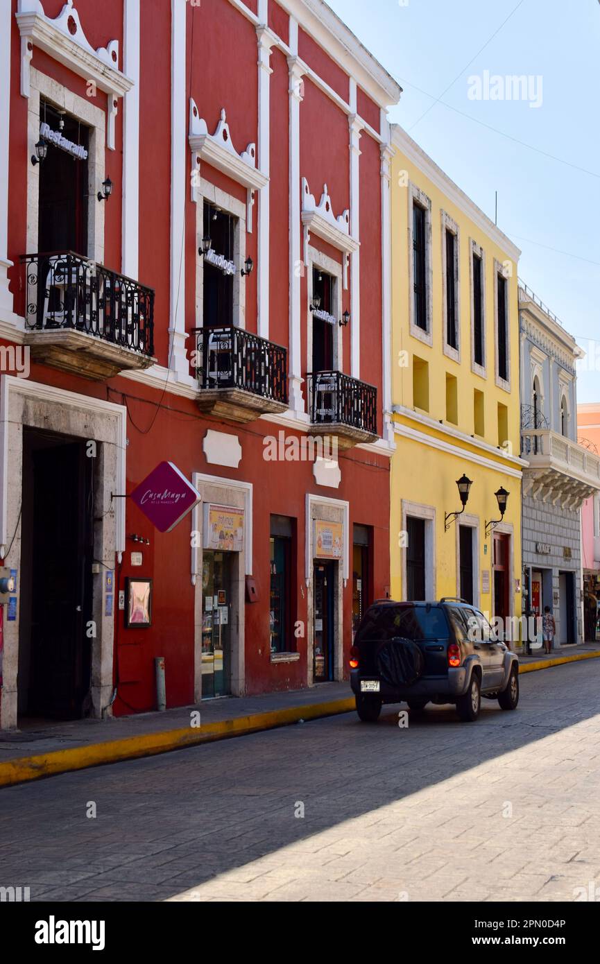 The junction of 59th and 62nd streets in the historic center of Merida ...