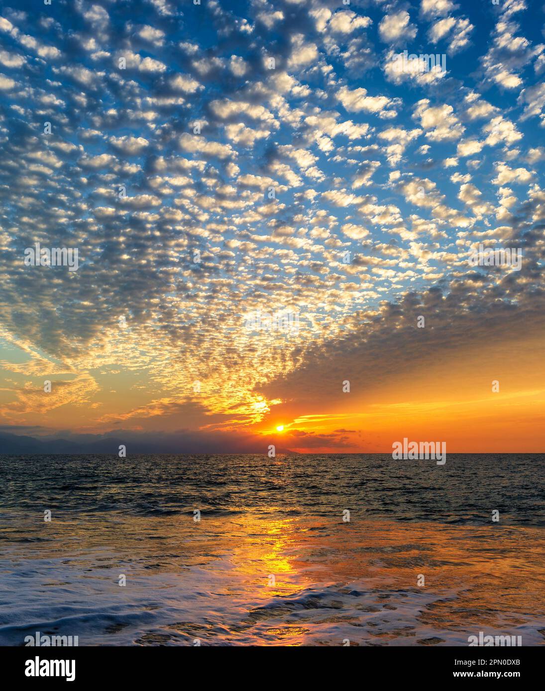 Vertical dramatic cloudscape sun rays hi-res stock photography and ...