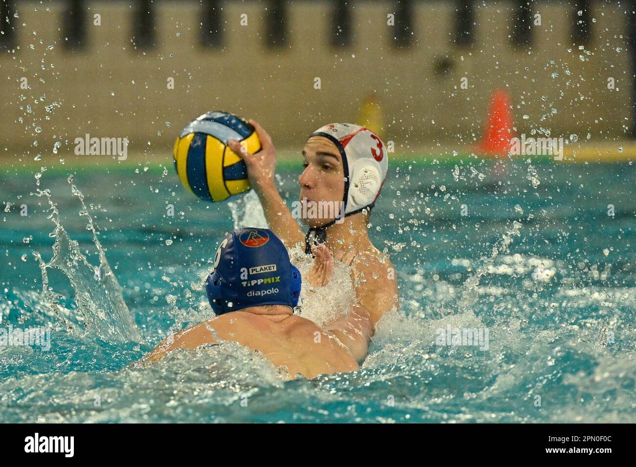 Hid vasas plake hi-res stock photography and images - Alamy