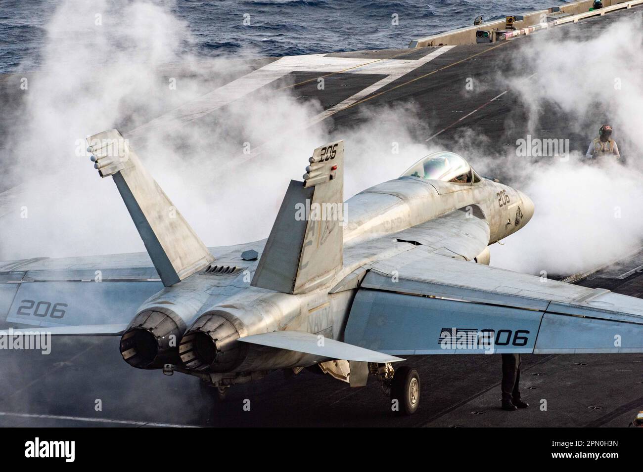 210529-N-QC790-1108 ARABIAN SEA (May 29, 2021) - An F/A-18E Super ...