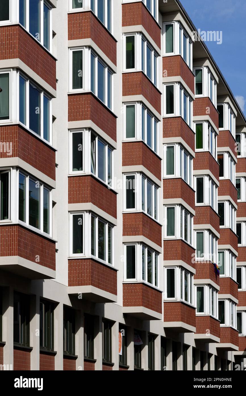 Bay window architecture hi-res stock photography and images - Alamy