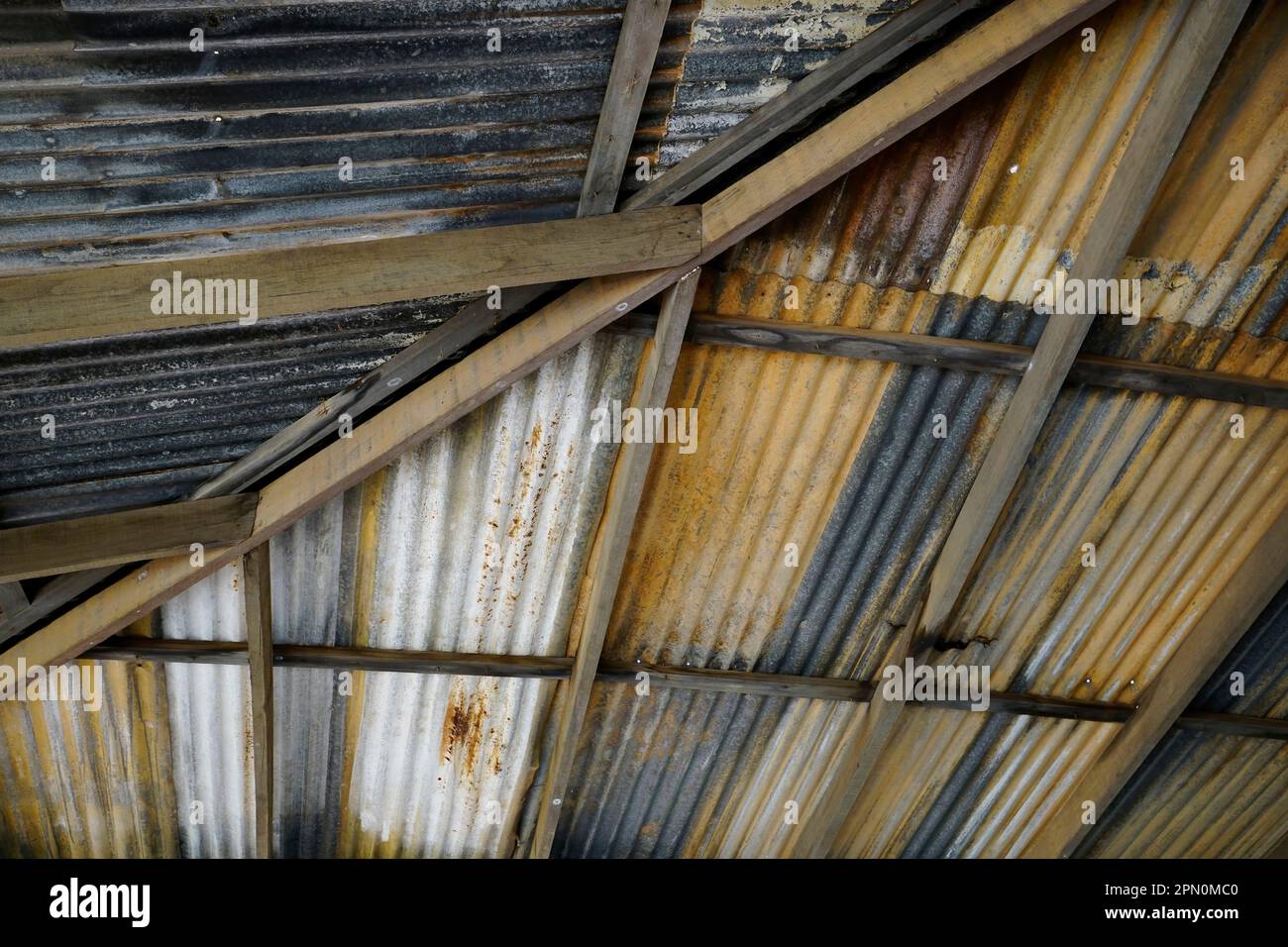 Corrugated ceiling hi-res stock photography and images - Alamy
