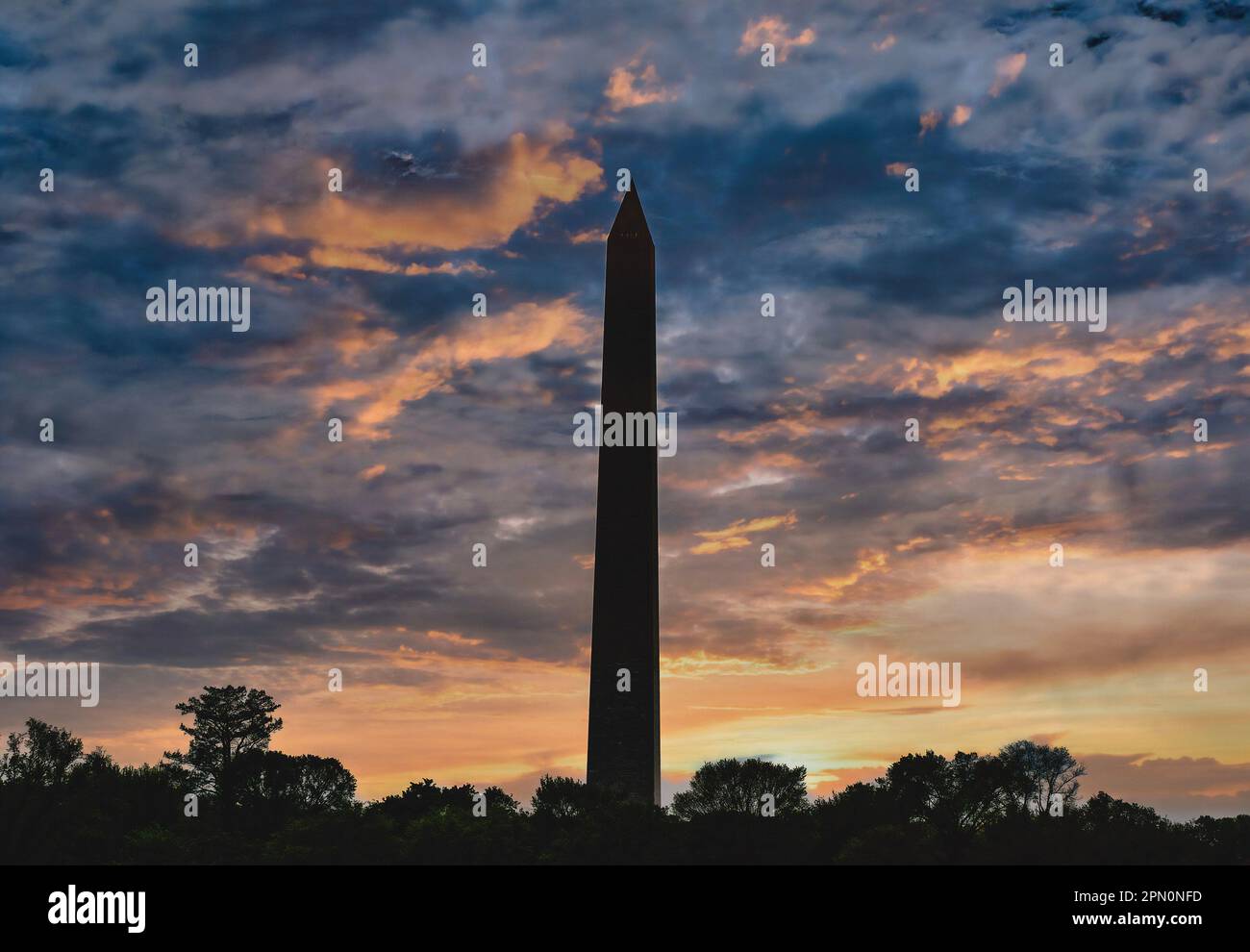 Sun setting in washington dc hi-res stock photography and images - Alamy