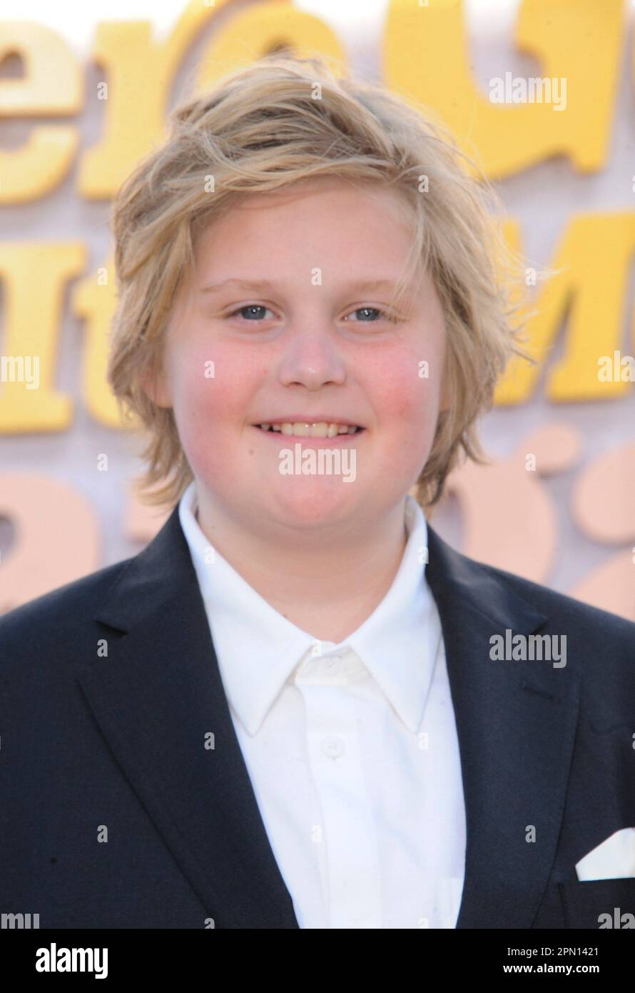 Los Angeles, CA. 15th Apr, 2023. Simms May at arrivals for ARE YOU ...