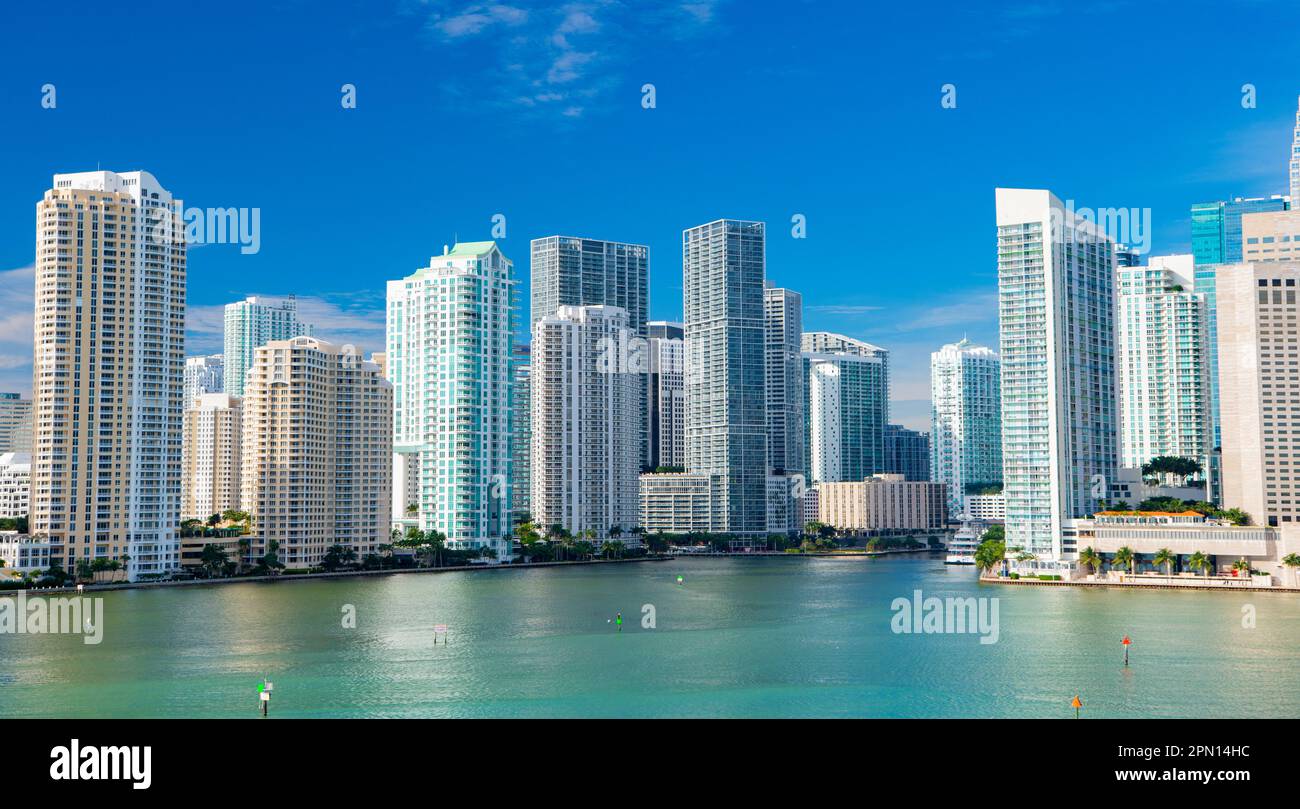 panoramic miami skyscraper skyline with horizon. photo of miami ...