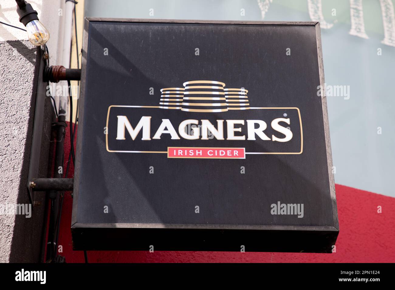 Magners cider hi-res stock photography and images - Alamy