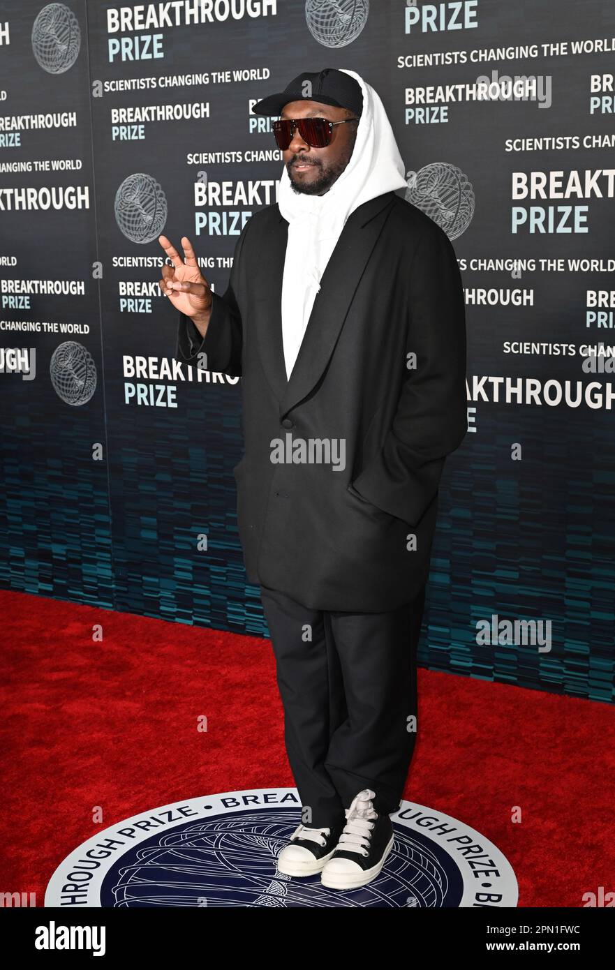 will.i.am at the 2023 Breakthrough Prize Ceremony for Science ...