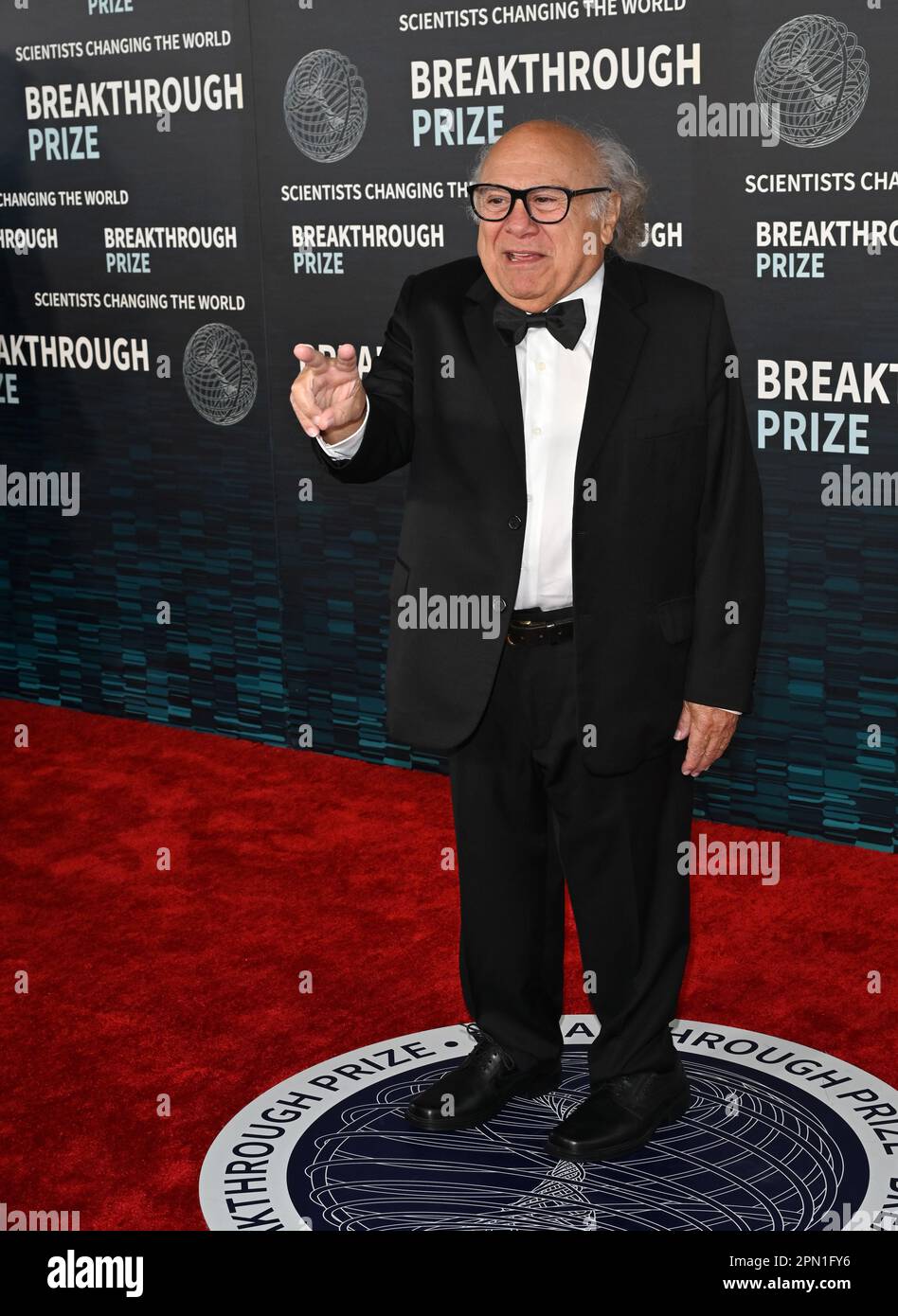 Danny DeVito at the 2023 Breakthrough Prize Ceremony for Science ...