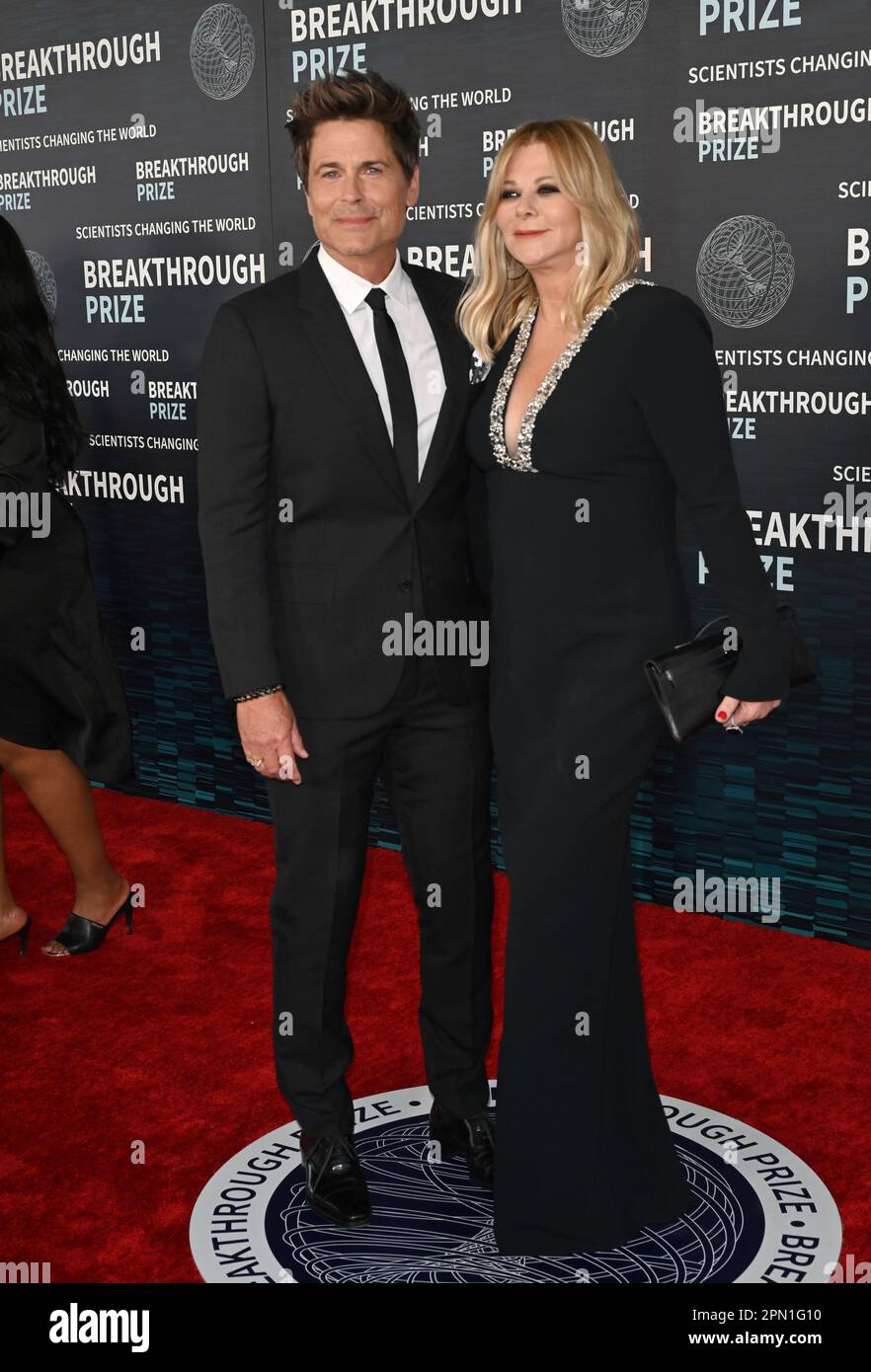 Rob Lowe & Sheryl Berkoff at the 2023 Breakthrough Prize Ceremony for ...