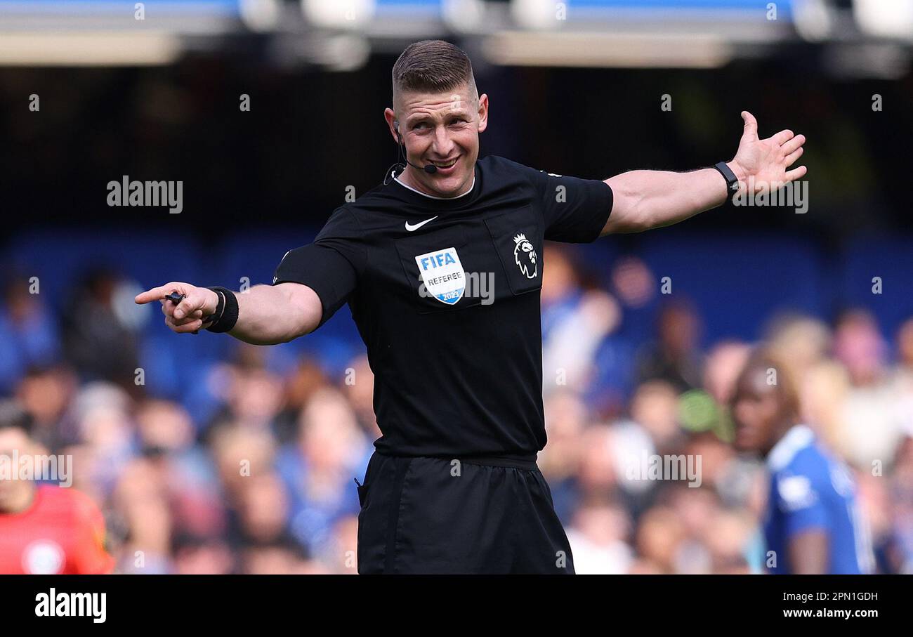 Robert jones referee hi-res stock photography and images - Alamy