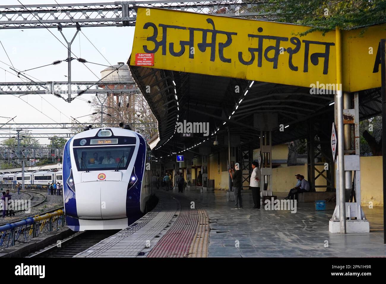 Ajmer-Delhi Cantt Vande Bharat Express Train being flagged off as it ...