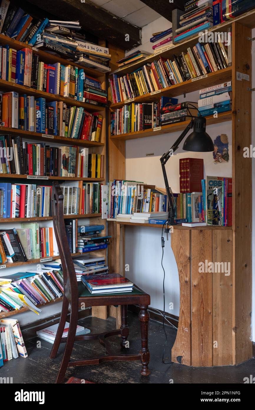 Building cycle hi-res stock photography and images - Alamy