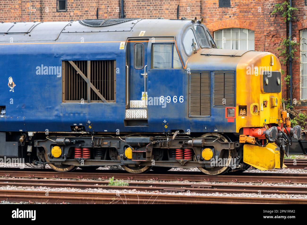 Class 37422 locomotive hi-res stock photography and images - Alamy