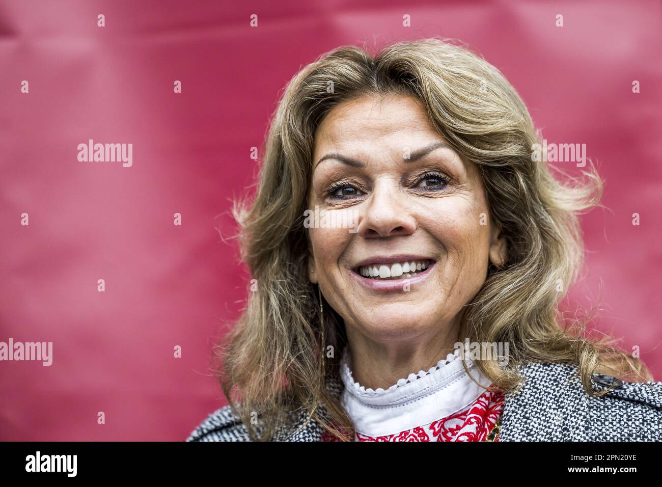 MAASTRICHT - Leontien van Moorsel prior to the start of the Amstel Gold ...