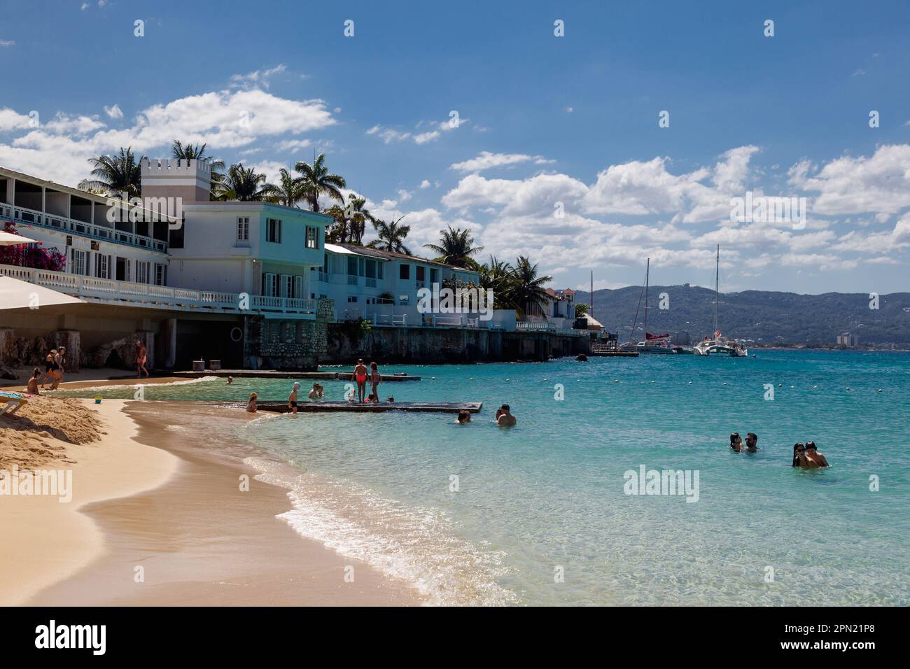 Waves beach jamaica hi-res stock photography and images - Alamy