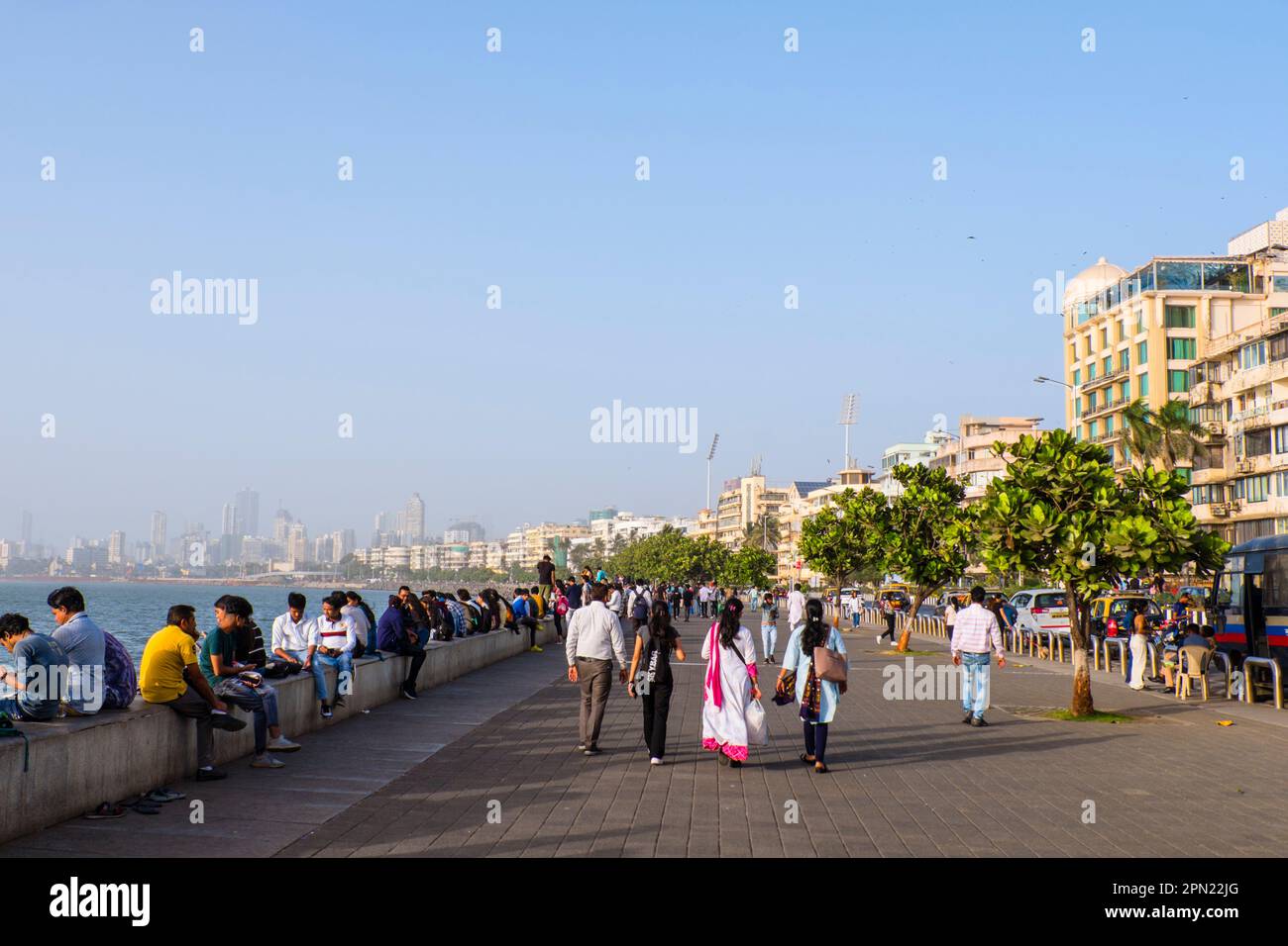 Marine Drive, Churchgate, Mumbai, India Stock Photo - Alamy