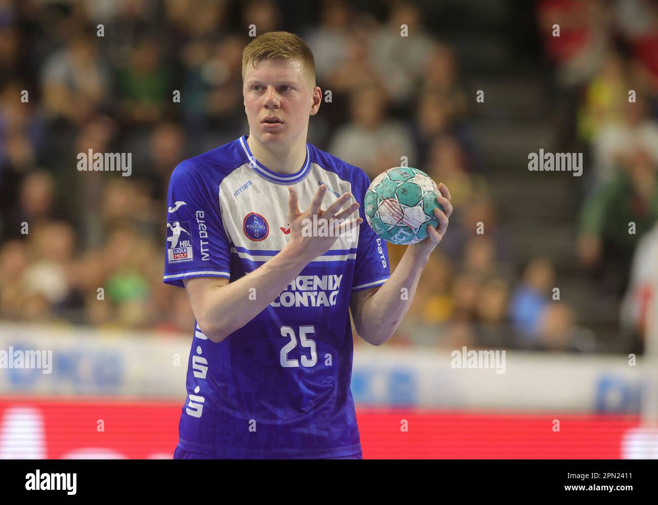 Cologne, Deutschland. 15th Apr, 2023. firo: April 15th, 2023, Handball DHB Cup semi-finals SC ...