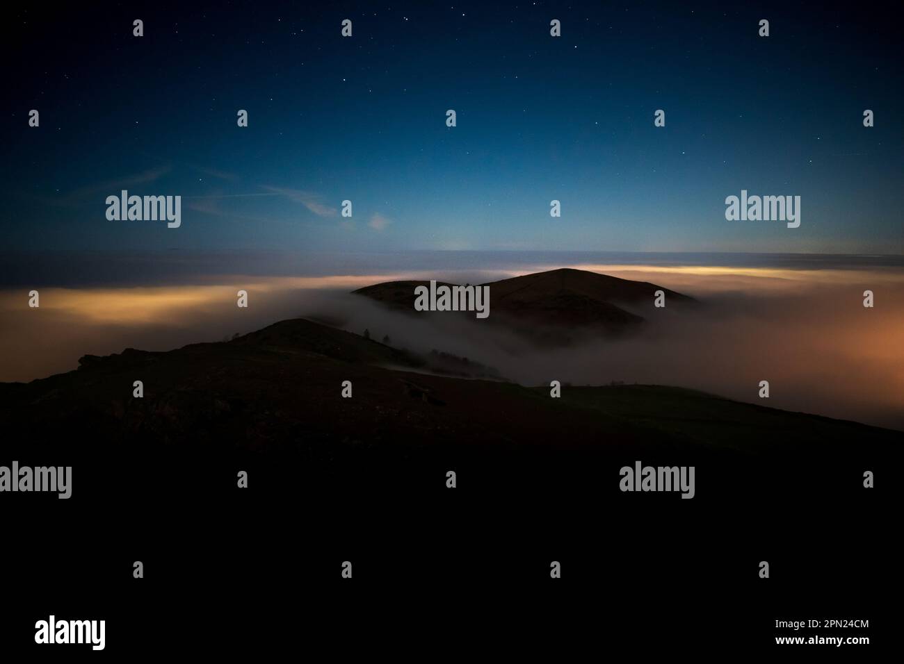 Silence descends hi-res stock photography and images - Alamy