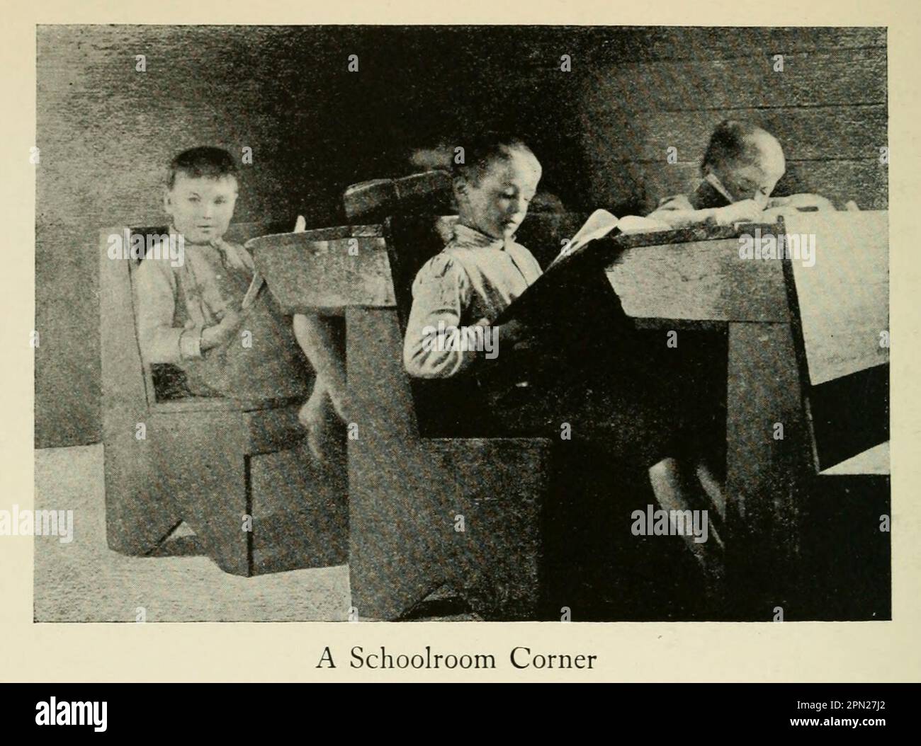 Early 20th century classroom hi-res stock photography and images - Alamy
