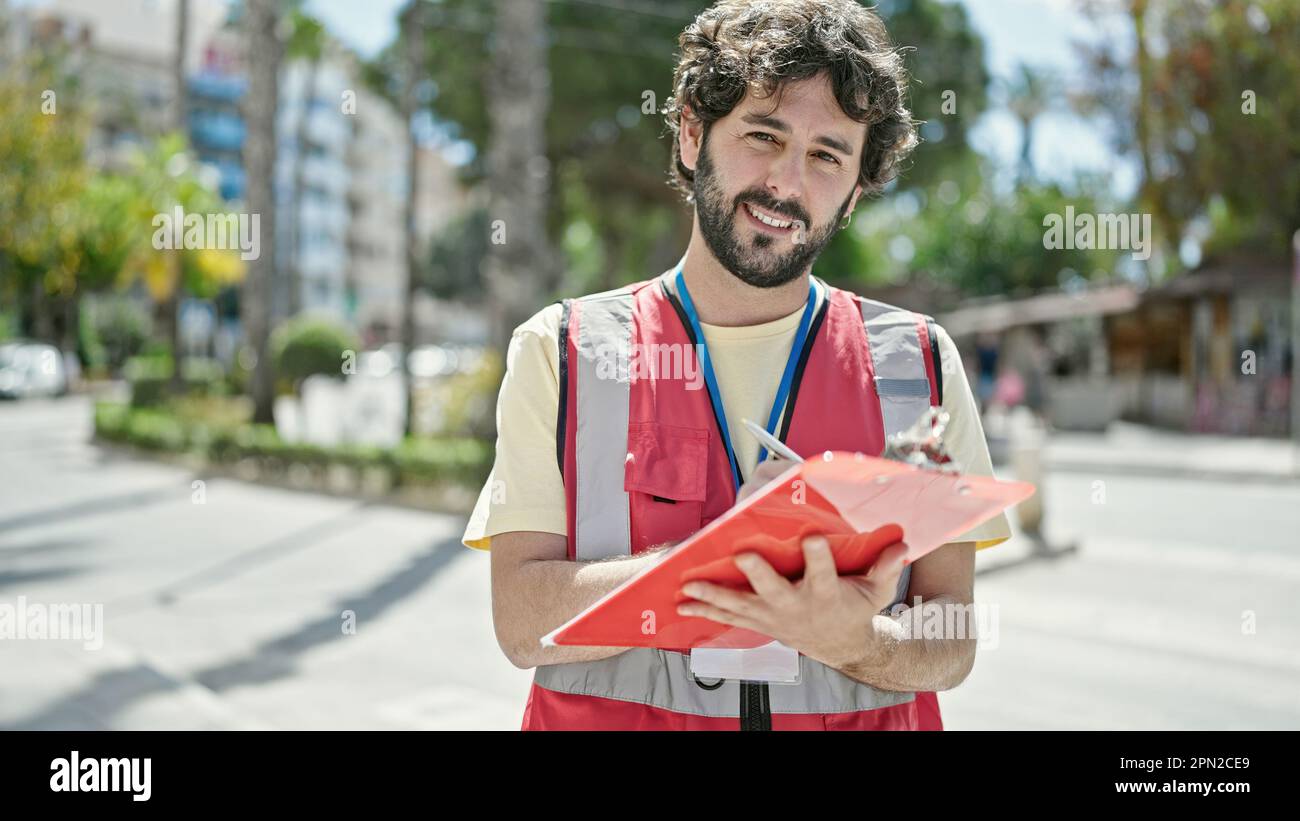 Clipboard interview outside hi-res stock photography and images - Alamy