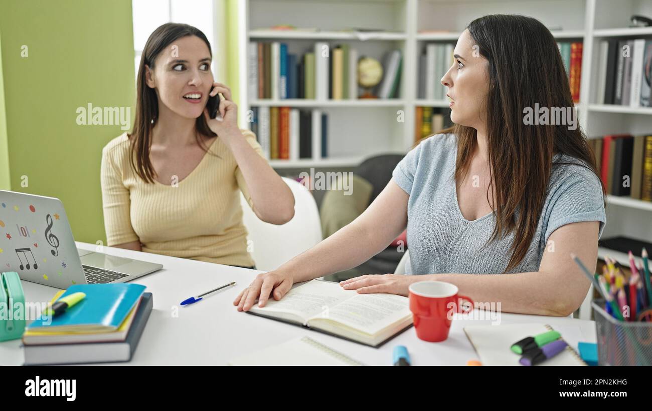 Student disturbing classroom hi-res stock photography and images - Alamy