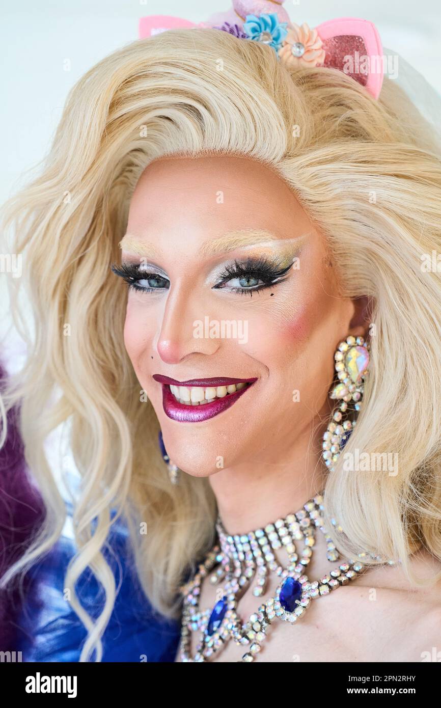 ROTTERDAM Maarten van Venhoven of COC Nederland, Tra Xceptit and Ma'Ma ...